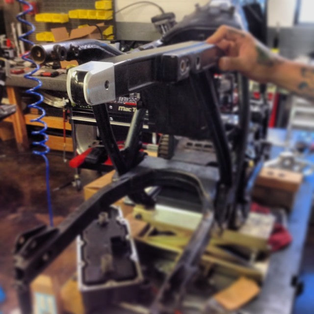 FXRP/T & FXRS Strut Lights (FXR1) & (FXR2) – Alloy Art